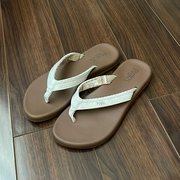 Flojos | Shoes | Nwot Flojos Sandals | Poshmark